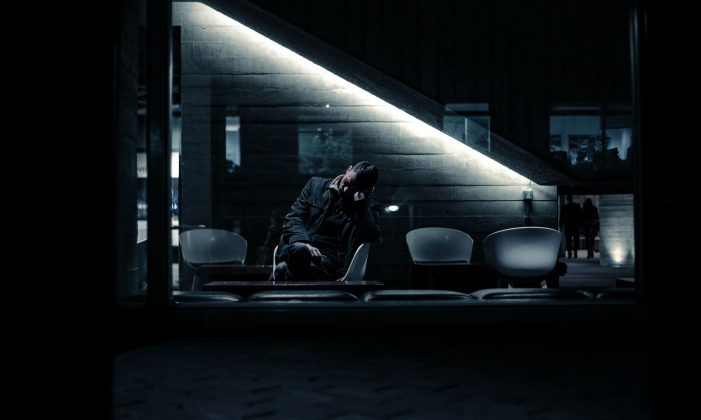 Künstler, die wir lieben: Edo Zollo spielt mit den Schatten Londons ...