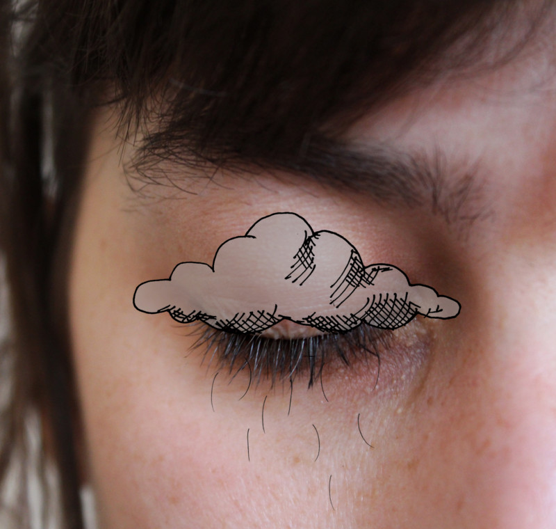 Diese Künstlerin verbindet mit ihren "Body Doodles" gekonnt Realität ...