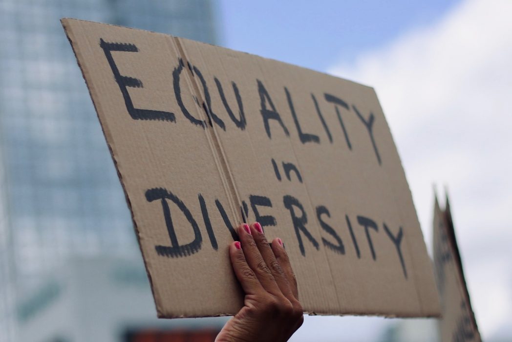 „Ketzer der Neuzeit“: Was hinter dem kontroversen YouTuber steckt | ZEITjUNG